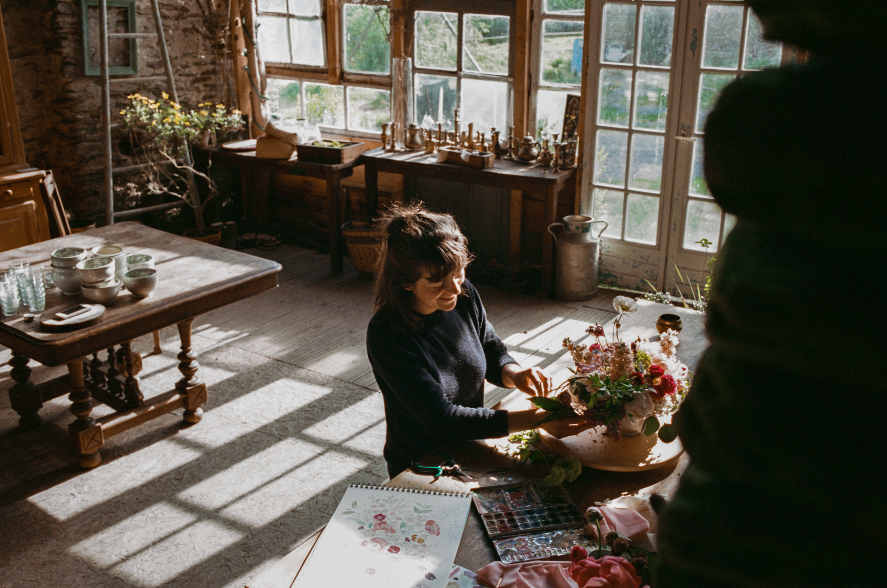 Freya Joy Garden Flowers - Cécile Schuhmann Studio